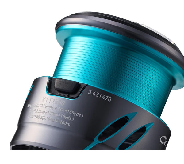 DAIWA Emeraldas 24 XLT EGI Spinning Fishing Reel 2500 | Tackle Online Australia